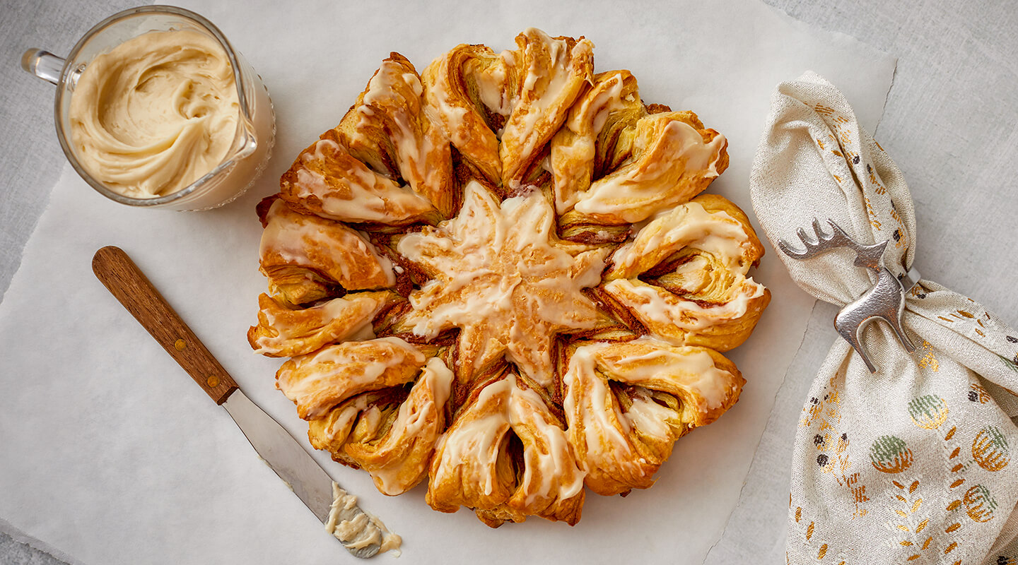 Snowflake Cinnamon Rolls Wisconsin Cheese